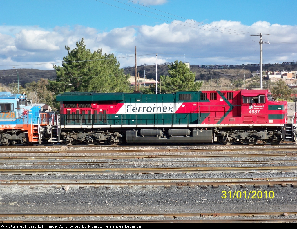 FXE 4687 in Ferromex Nogales, Sonora Yard.